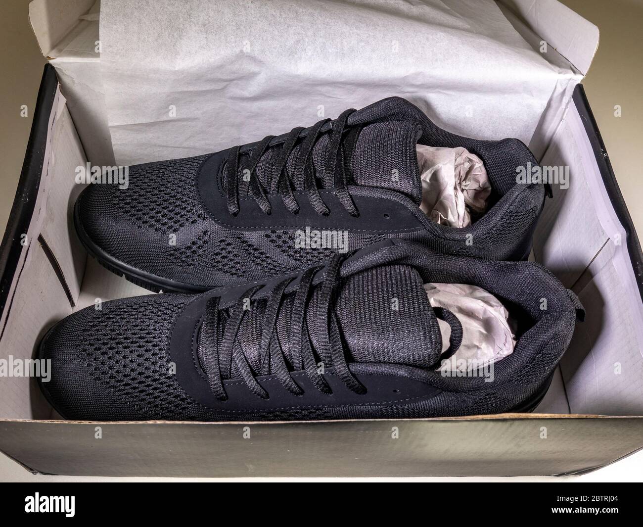 Cardboard shoe box hi-res stock photography and images - Alamy