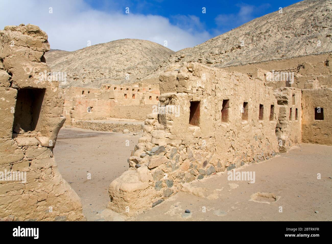 Tambo colorado hi-res stock photography and images - Alamy