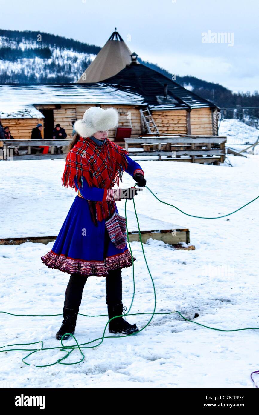 Traditional Sami people in the Norways Lapland Stock Photo - Alamy