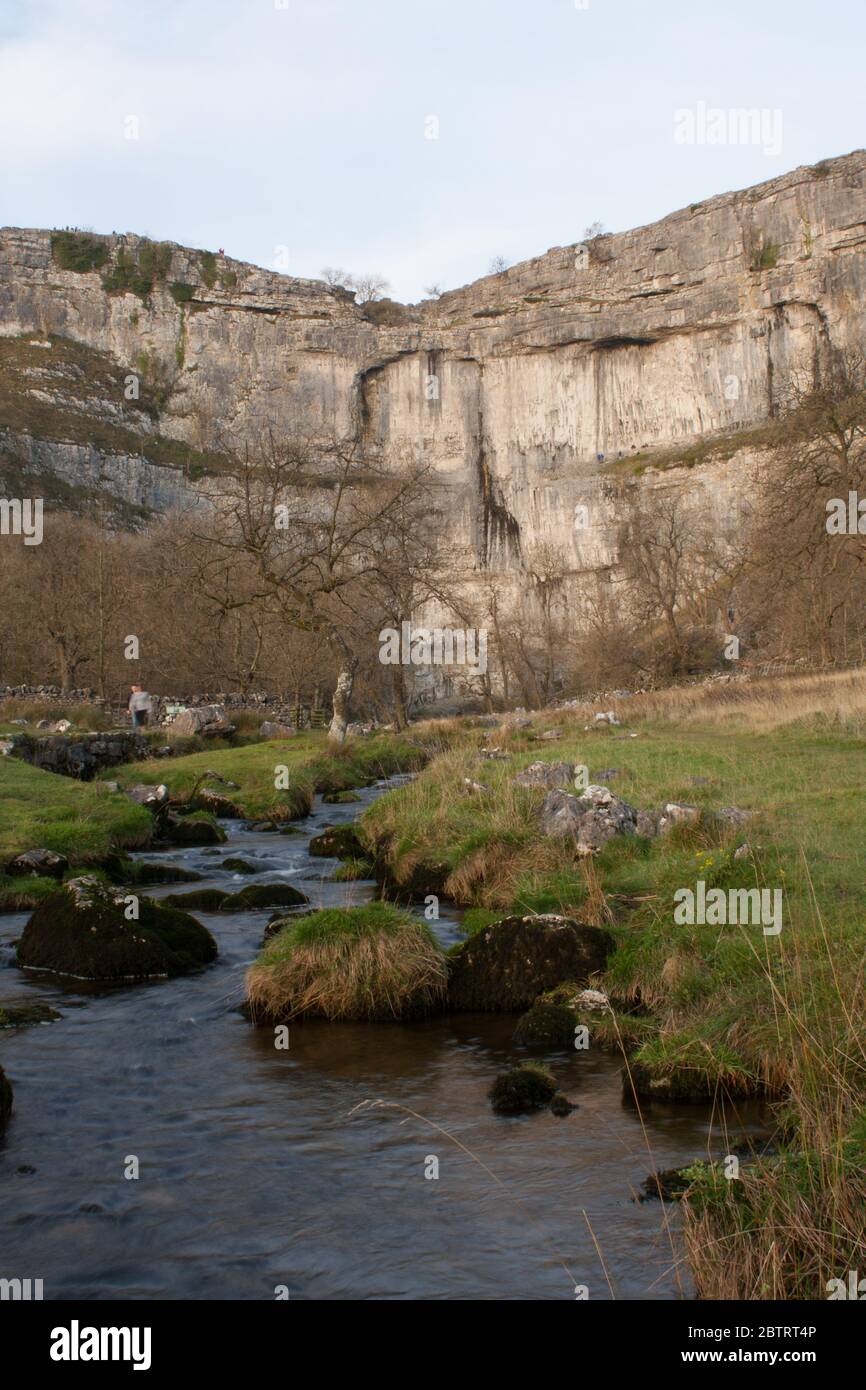 Malham Cove limestone rock formation, Malham, North Yorkshire Stock ...
