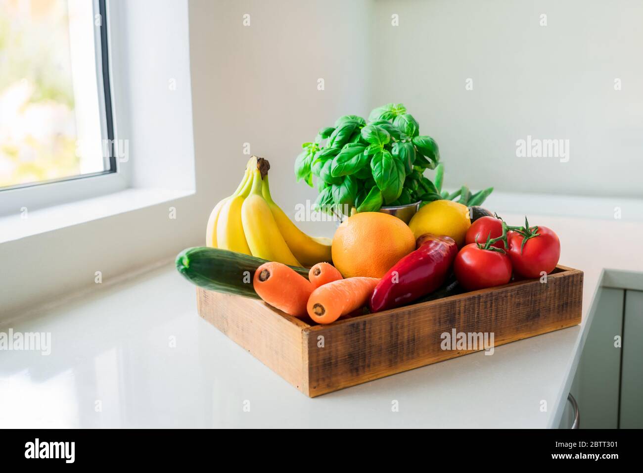 Plastic crate table hi-res stock photography and images - Alamy