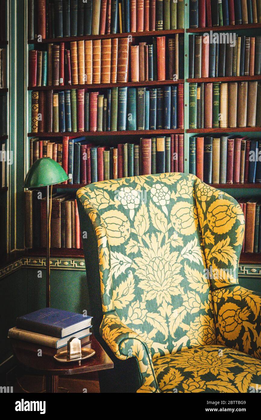 Interior of a library in a historical mansion Stock Photo - Alamy
