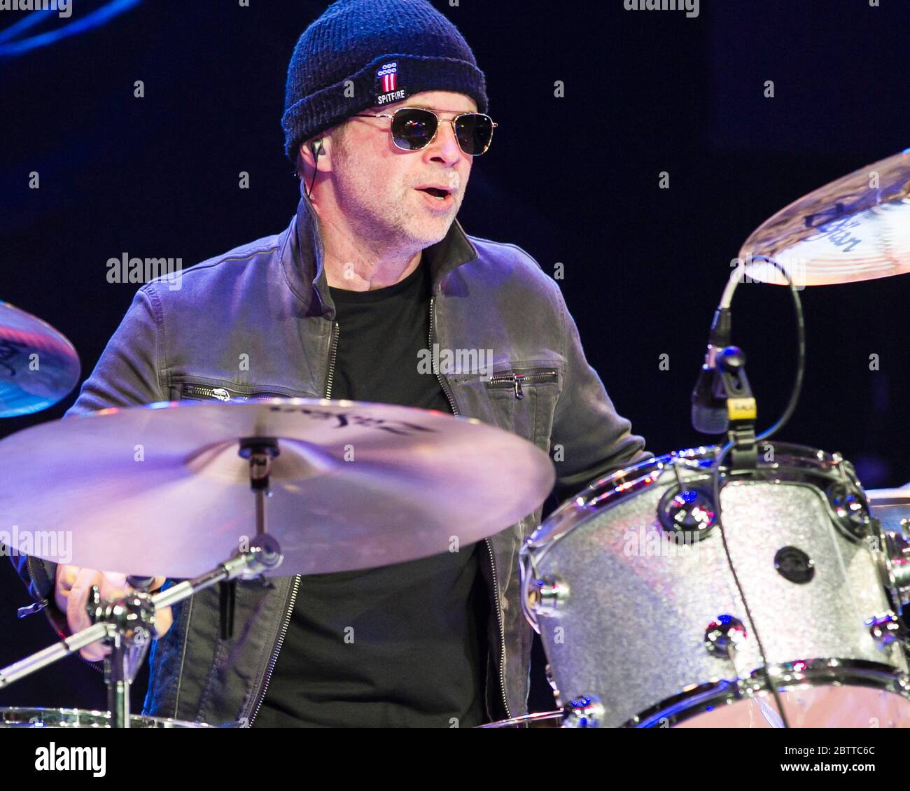 Drummer Shawn Pelton performs with The Cringe at Ryman Auditorium in ...