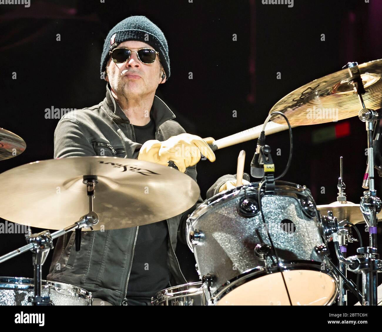 Drummer Shawn Pelton performs with The Cringe at Ryman Auditorium in ...
