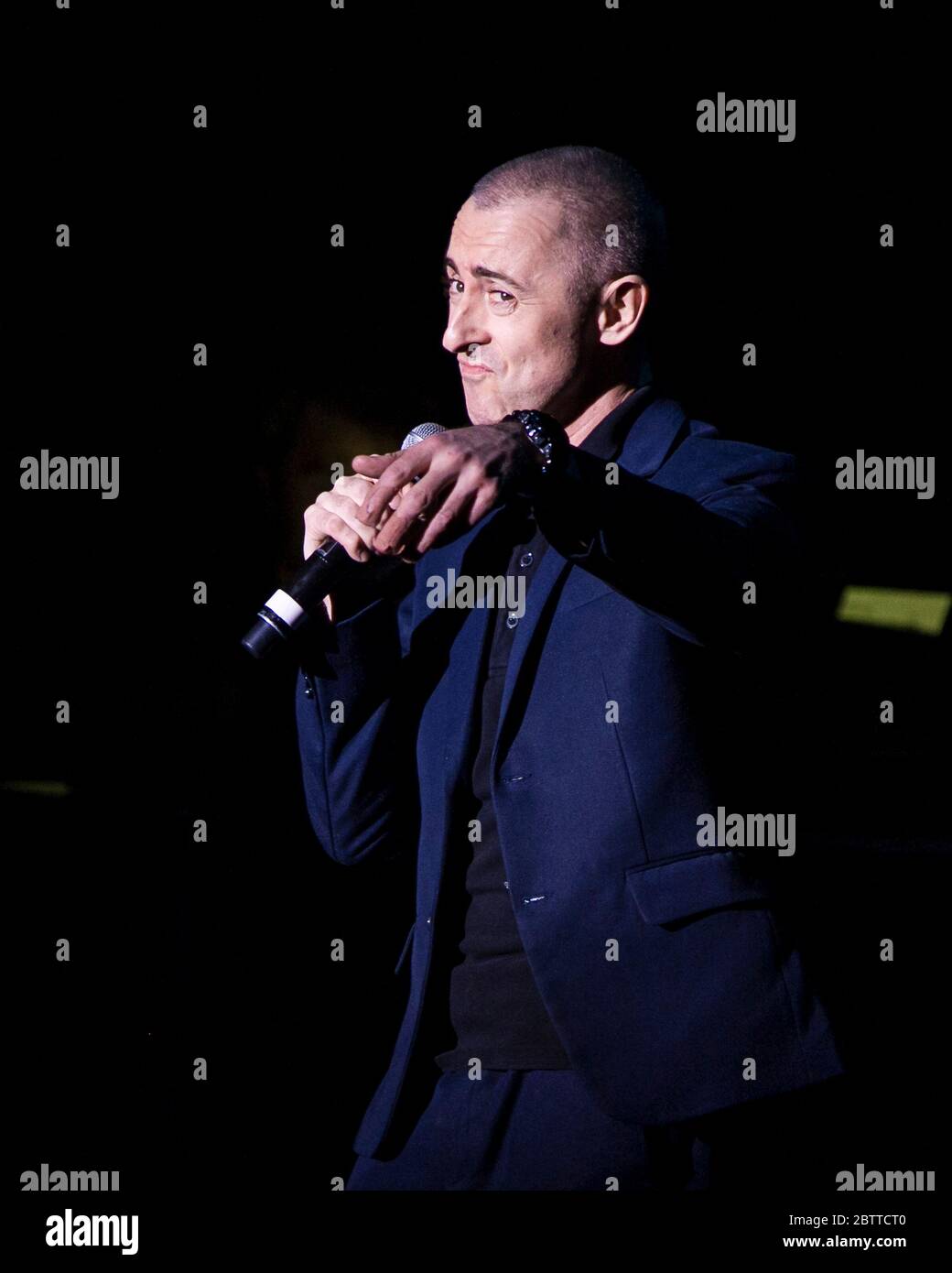 Scottish actor/singer Alan Cumming performs at the Parker Playhouse in ...