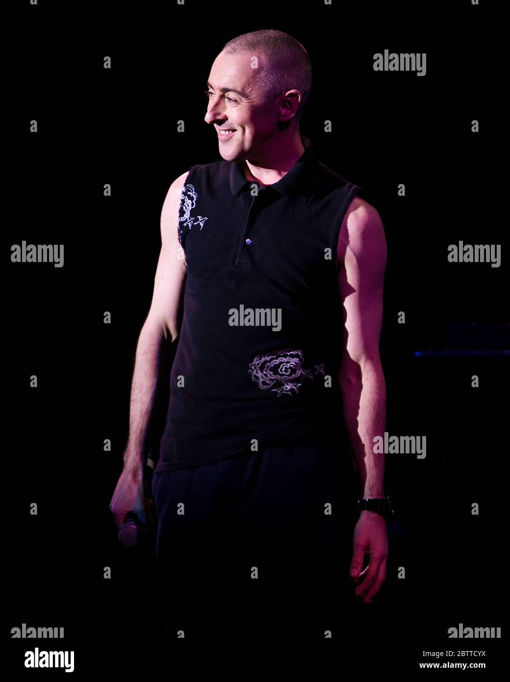 Scottish actor/singer Alan Cumming performs at the Parker Playhouse in ...