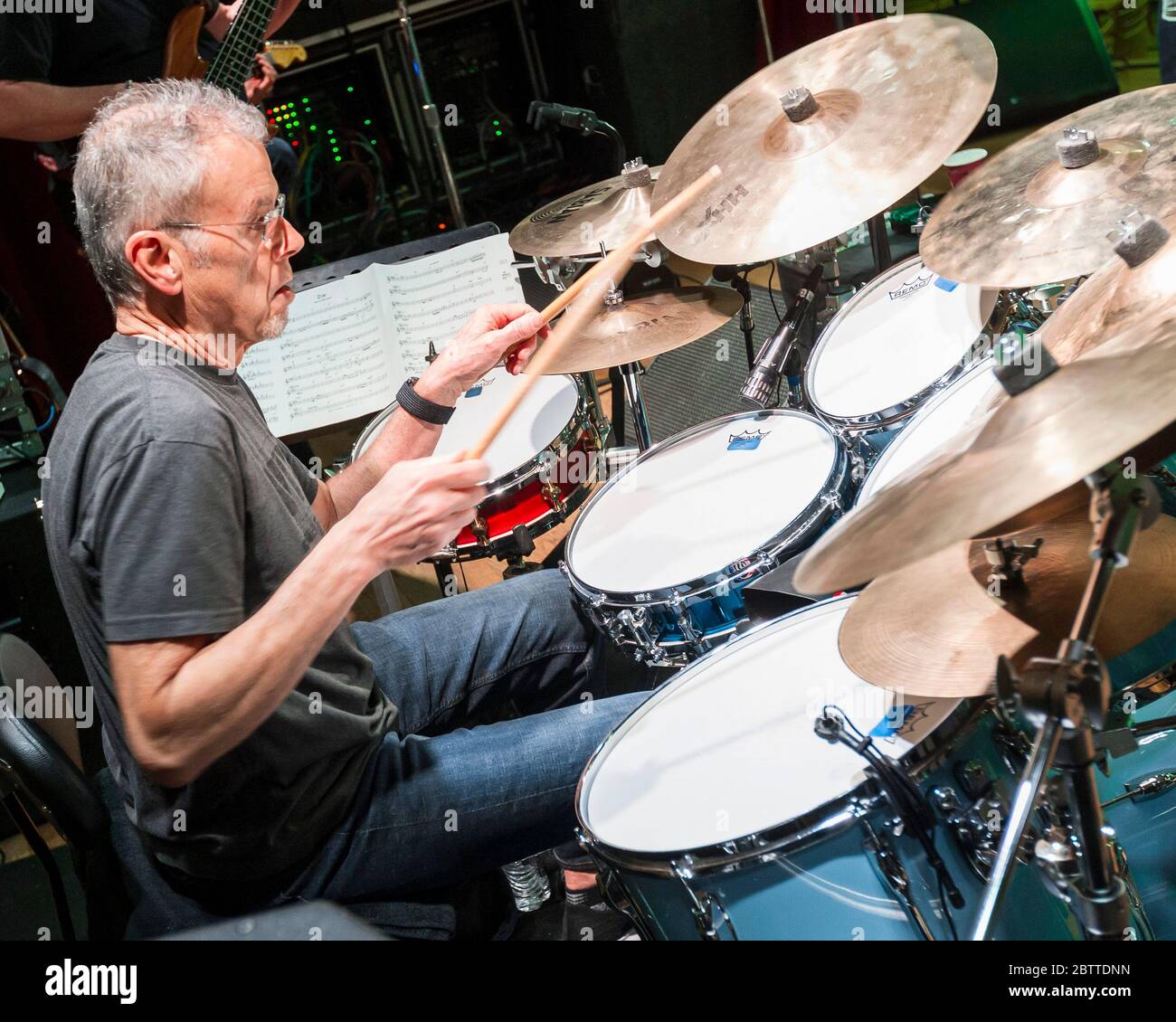 David Garibaldi and the rest of the Tower of Power ensemble perform at ...