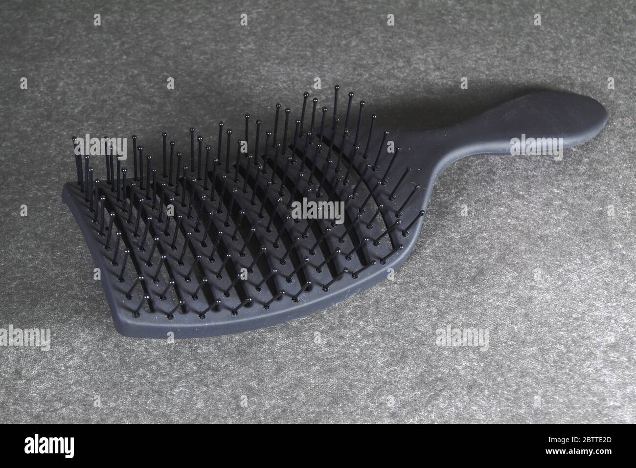 Yellow plastic comb hi-res stock photography and images - Alamy