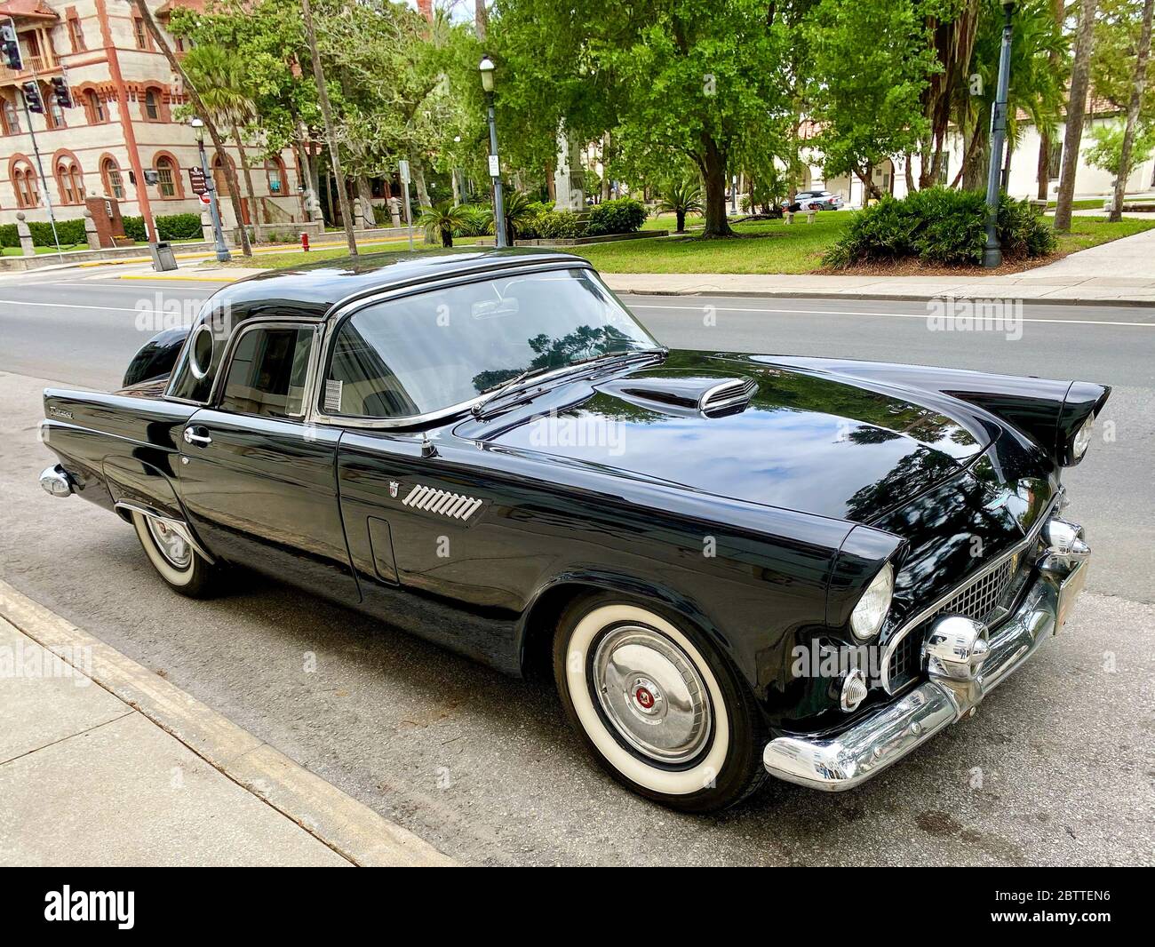 Vintage Ford Thunderbird Stock Photo - Alamy