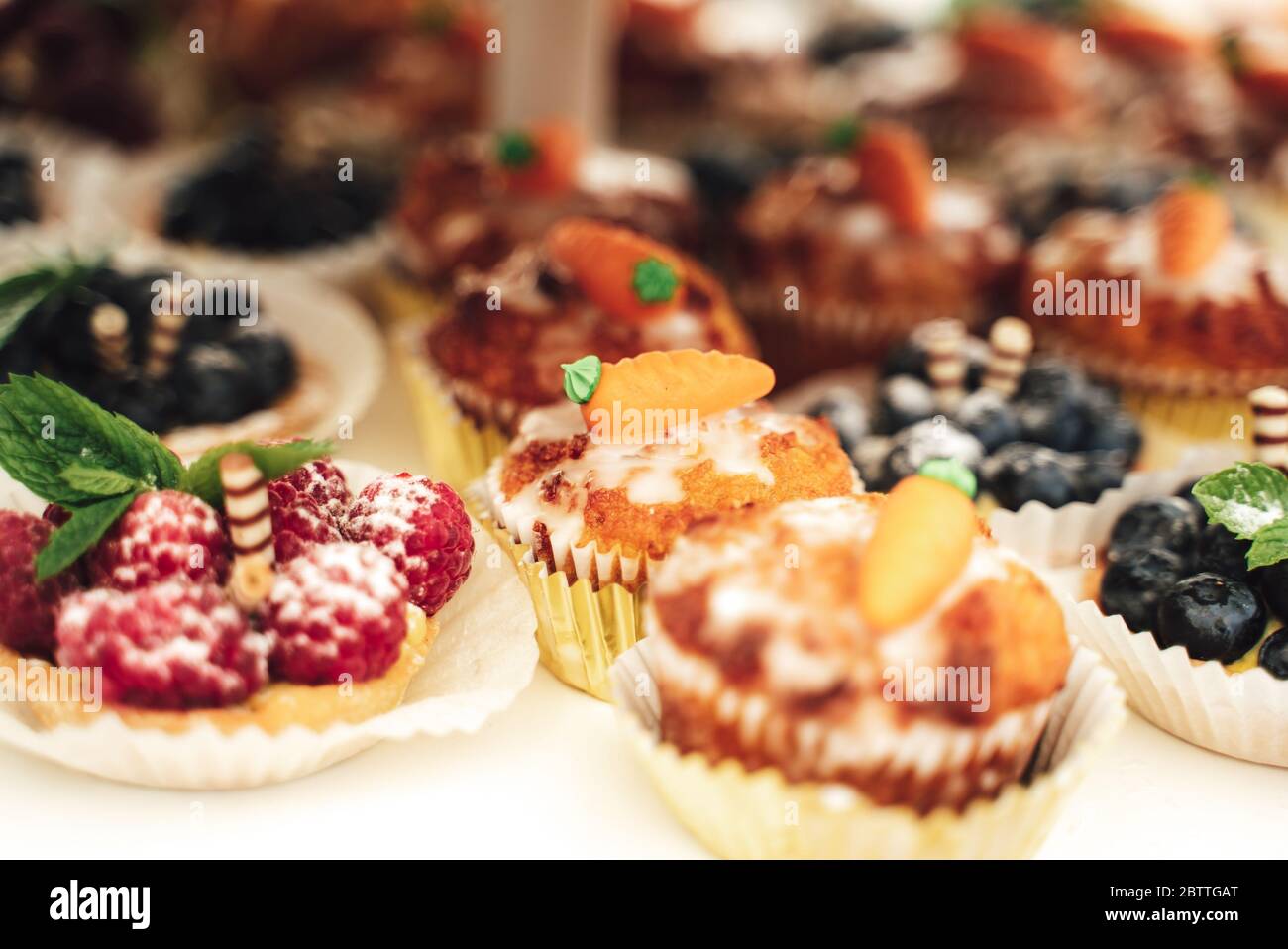 Miniature cakes hi-res stock photography and images - Alamy