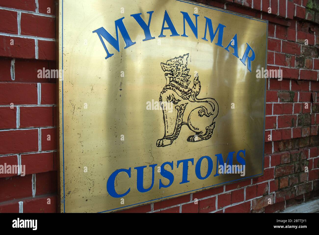 Myanmar badge hi-res stock photography and images - Alamy