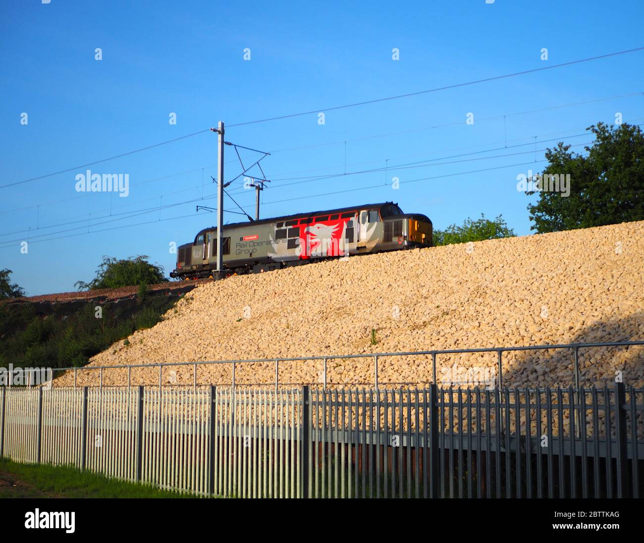 West coast class 37 hi-res stock photography and images - Alamy