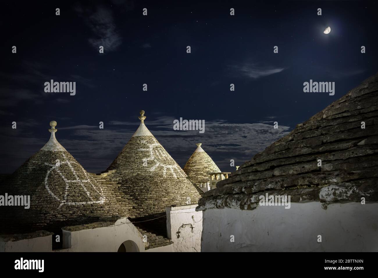 Moonlit rooftop hi-res stock photography and images - Alamy