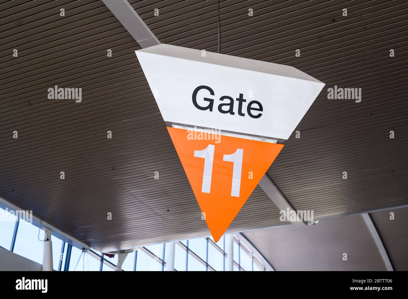 Las vegas airport departures hi-res stock photography and images - Alamy