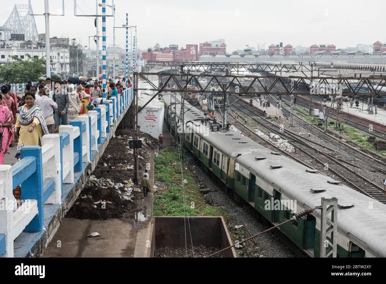 Howrah Junction Railway Station from above. Kolkata, West Bengal, India ...