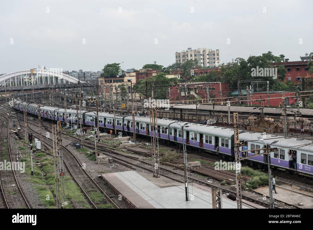 Howrah Junction Railway Station from above. Kolkata, West Bengal, India ...