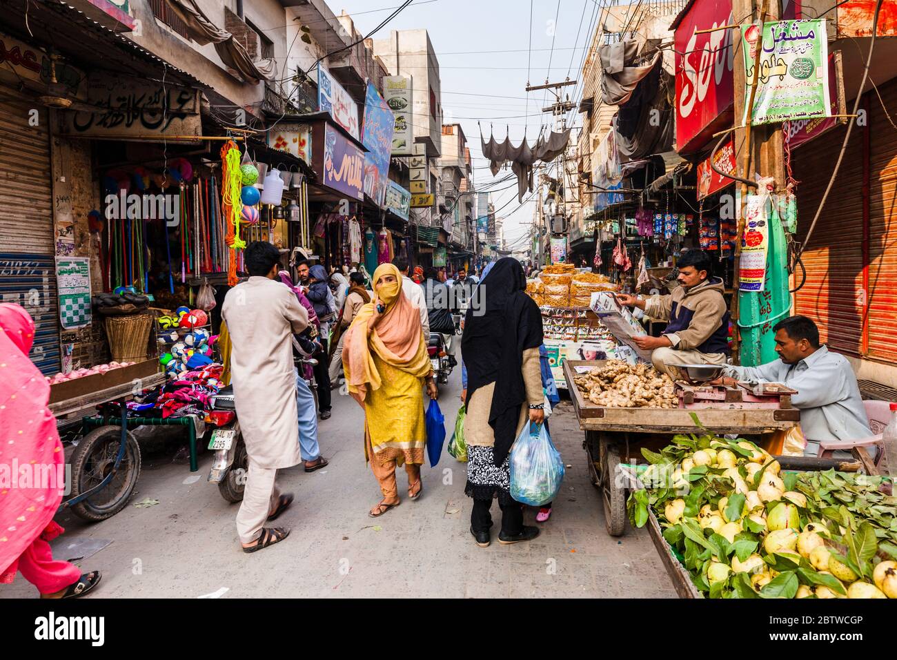 Market alexandria hi-res stock photography and images - Alamy
