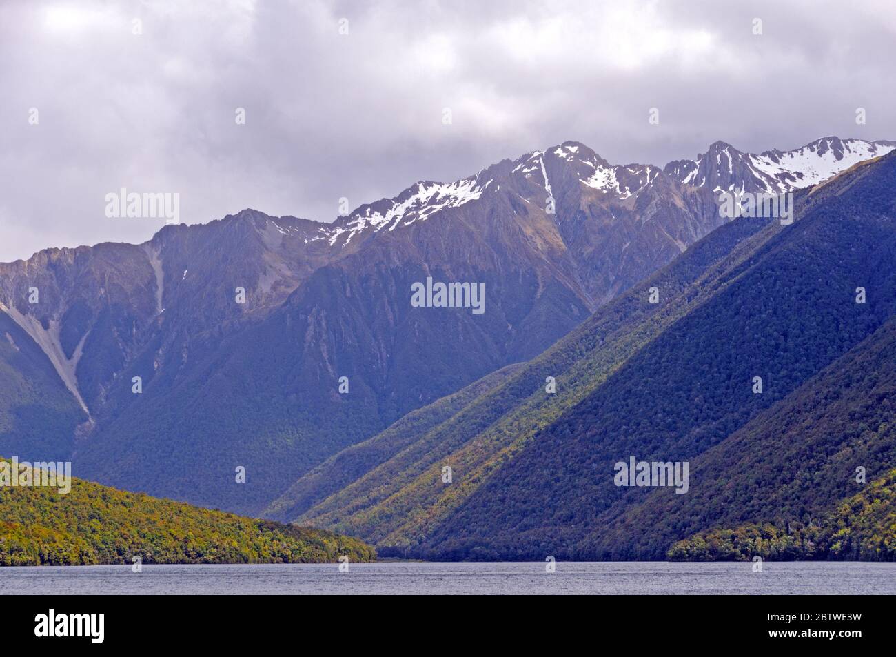 Mount Robert in Nelson Lakes National Park In New Zealand Stock Photo ...