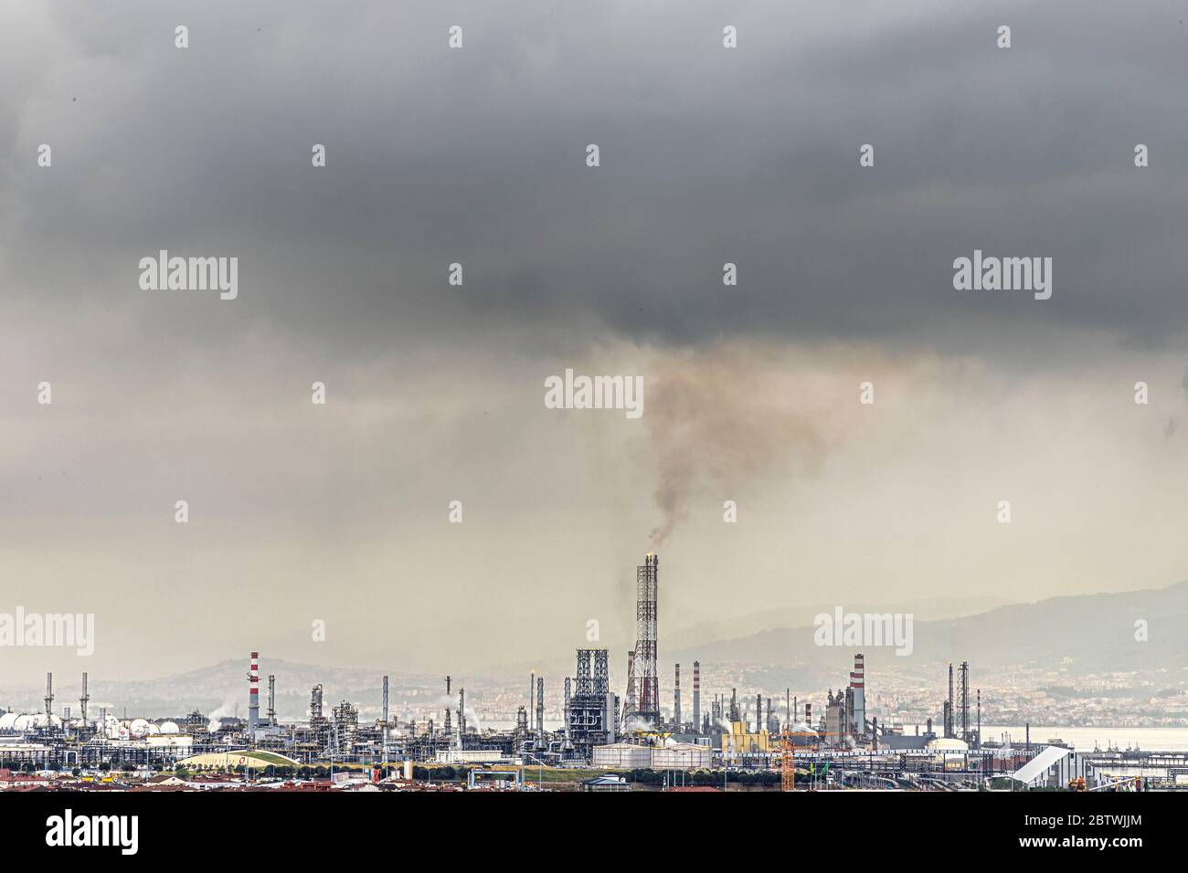 Tupras hi-res stock photography and images - Alamy