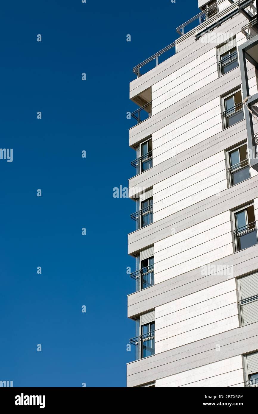 Residential building construction site and blue sky Stock Photo - Alamy