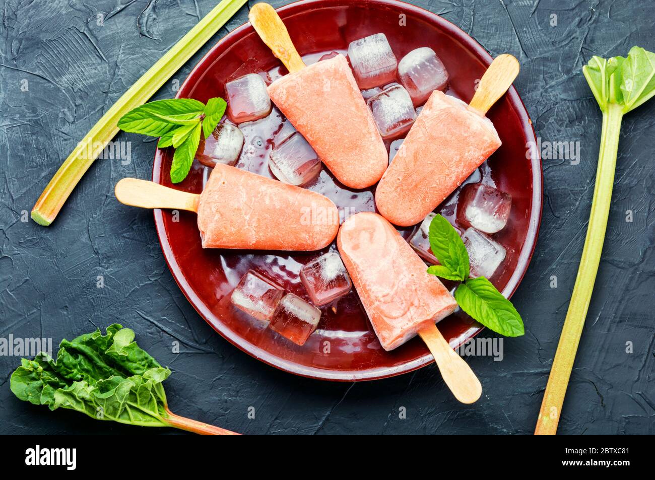 On frosty stick hi-res stock photography and images - Alamy