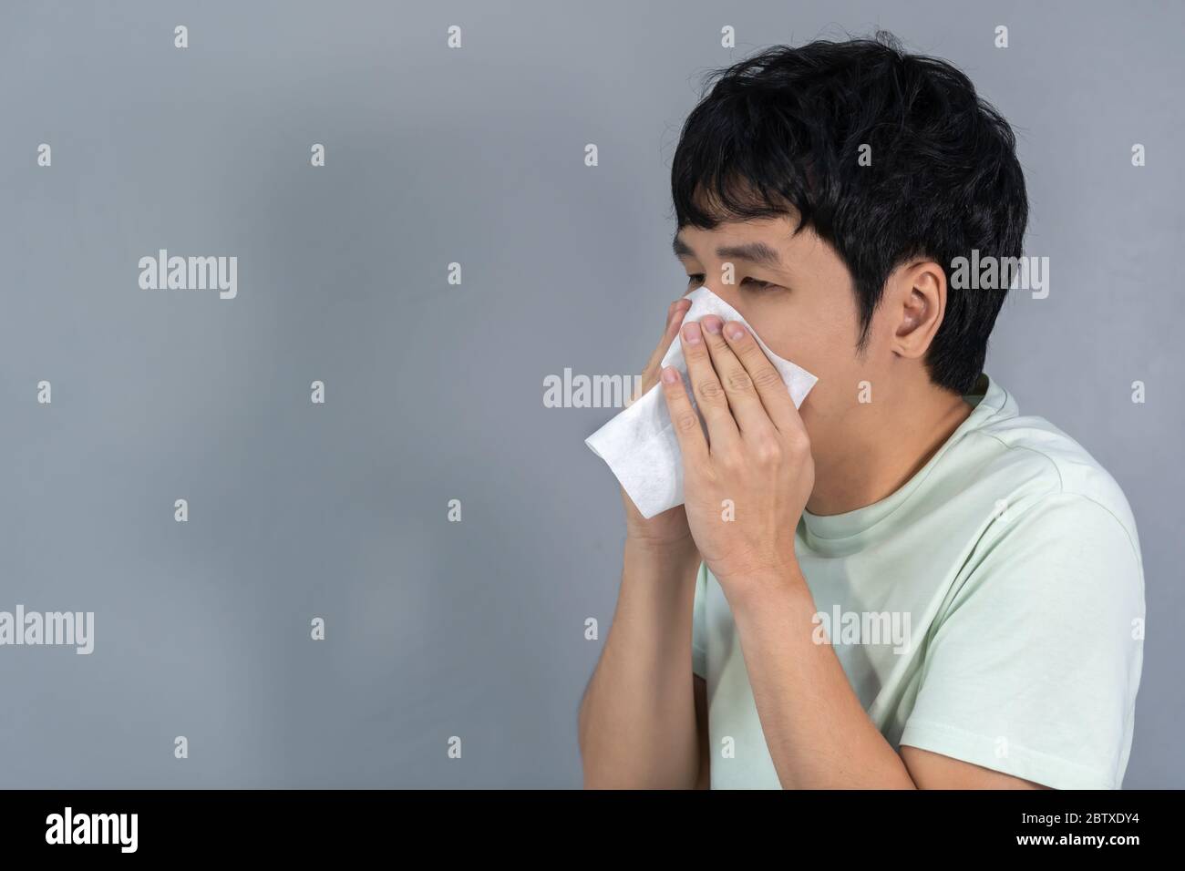 Sick man flu blow hi-res stock photography and images - Alamy