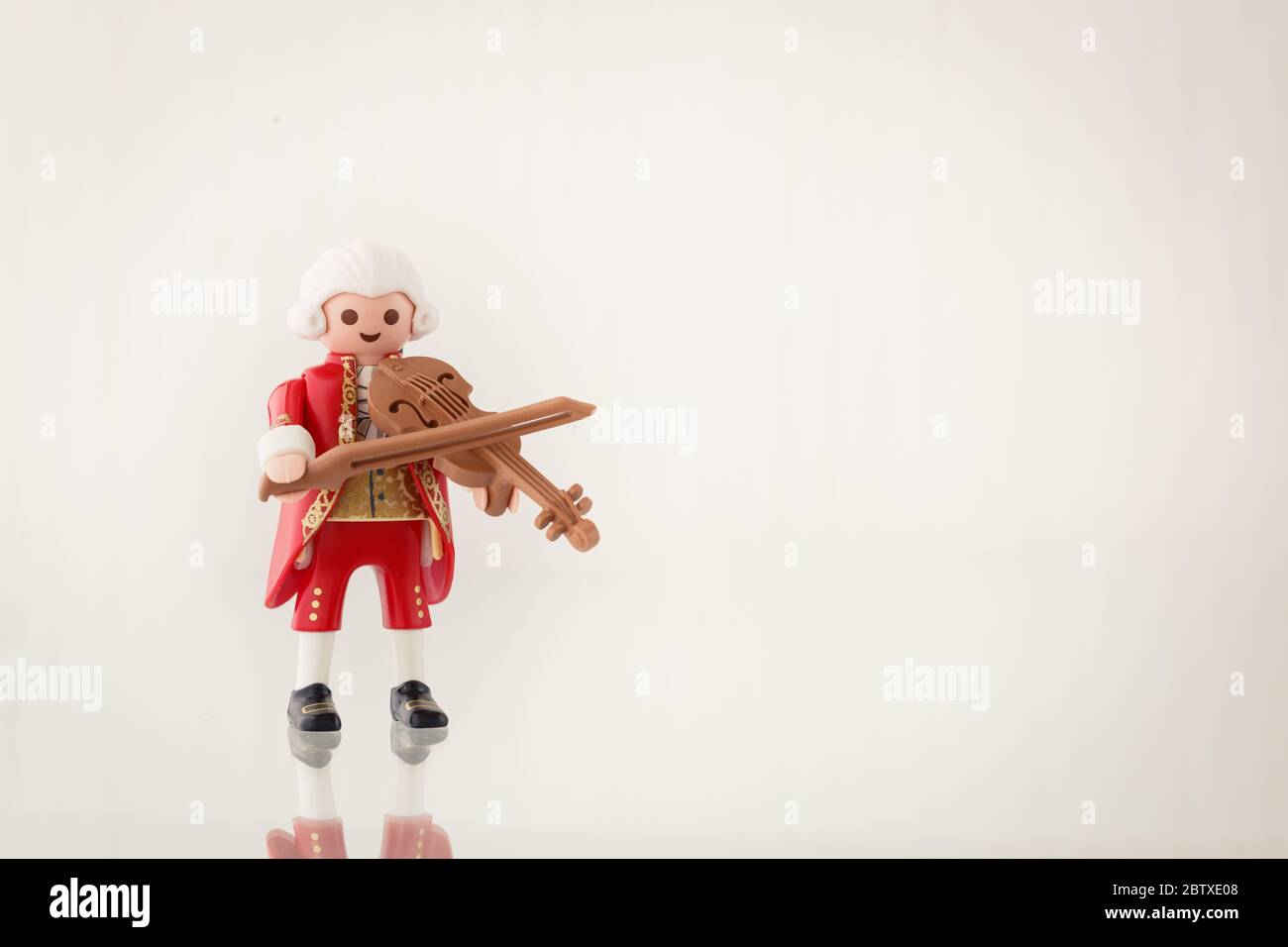Mozart with the violin Stock Photo - Alamy
