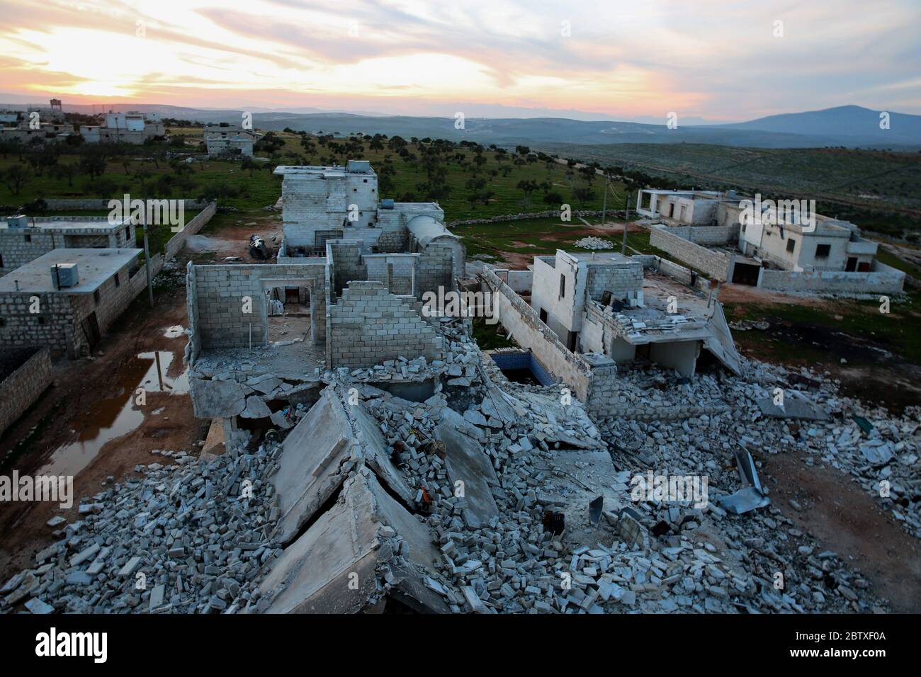 Neighbouring towns and villages hi-res stock photography and images - Alamy