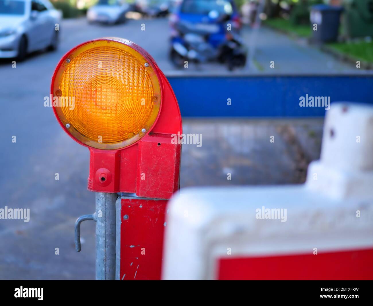 Single Red Warning Light Construction