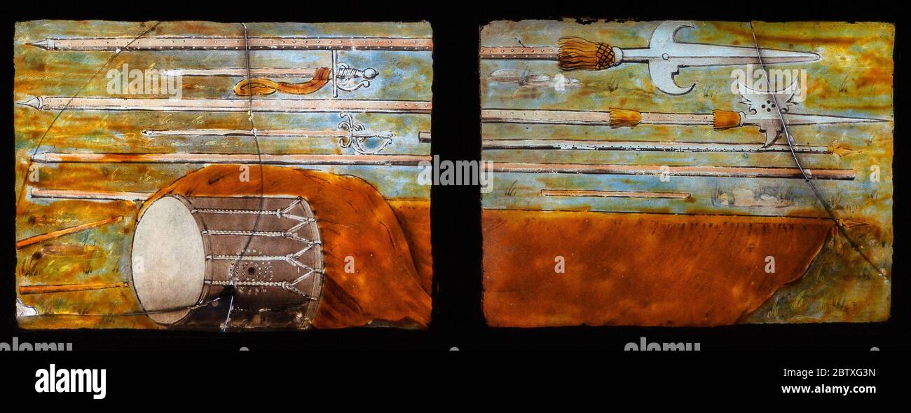 English civil war halberds hi-res stock photography and images - Alamy