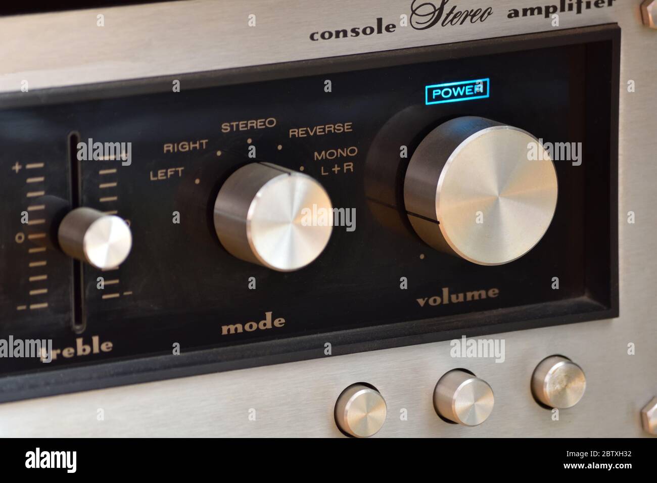 Marantz amplifier hi-res stock photography and images - Alamy
