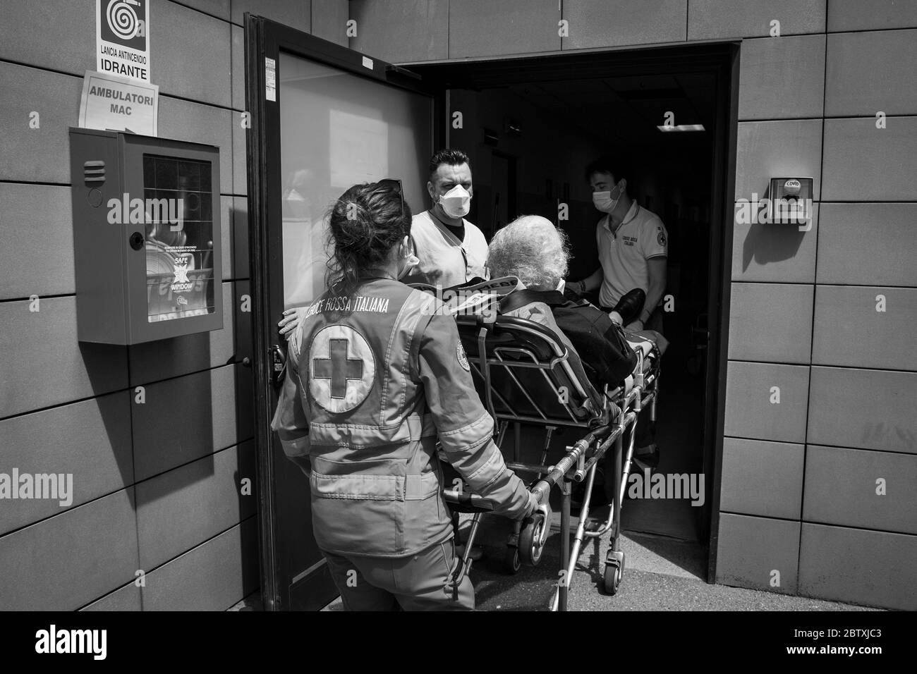 Italy, Pavia, San Matteo hospital, first aid covid Stock Photo - Alamy