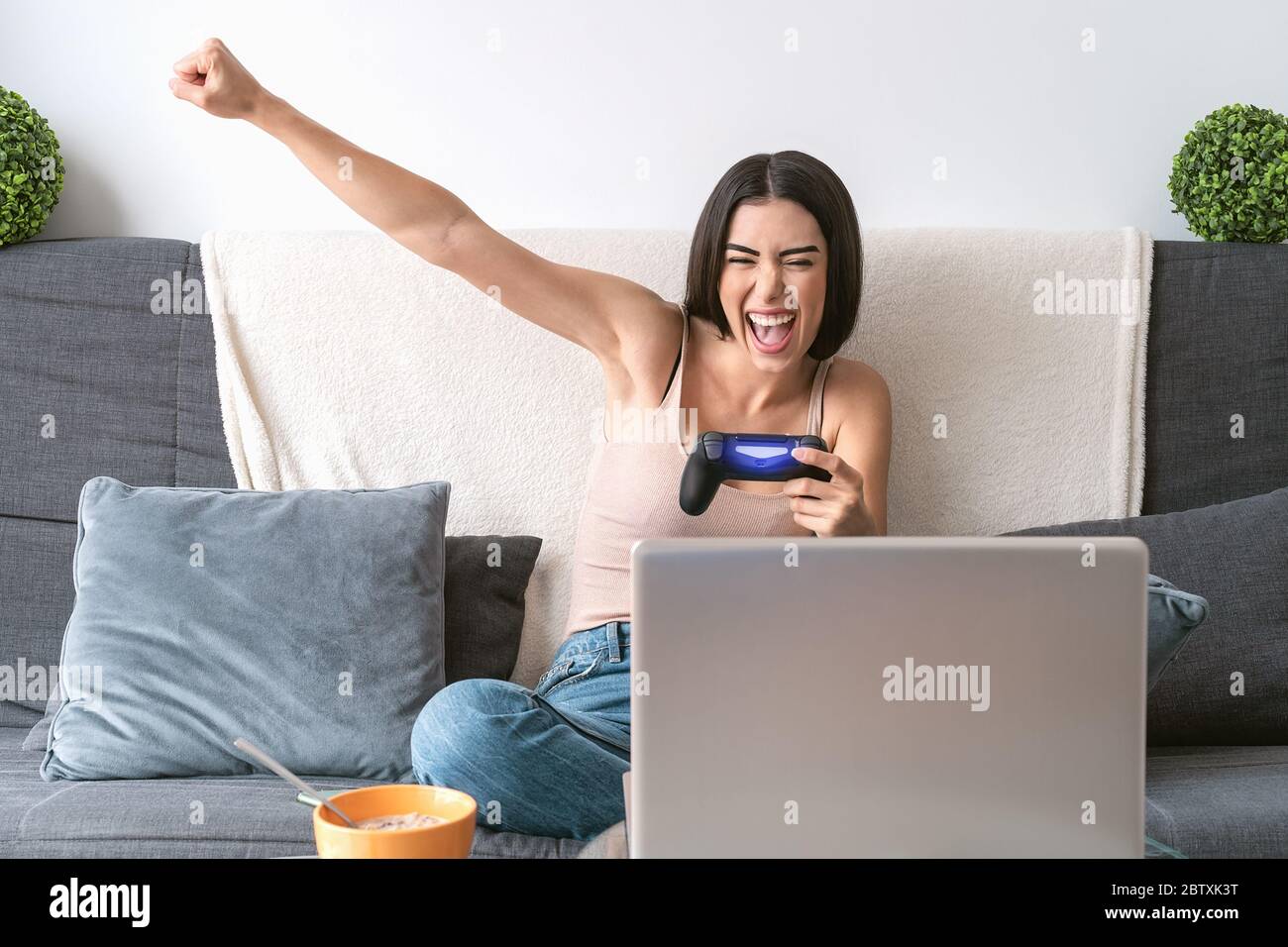 Woman console and computer hi-res stock photography and images - Alamy