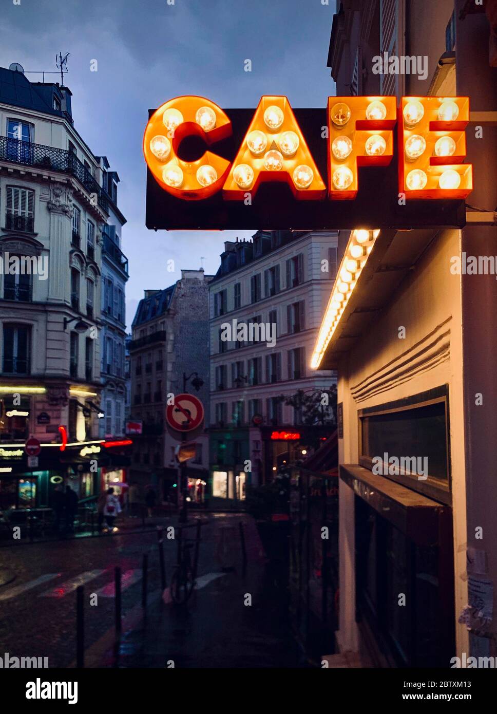 Cafe de paris sign hi-res stock photography and images - Alamy