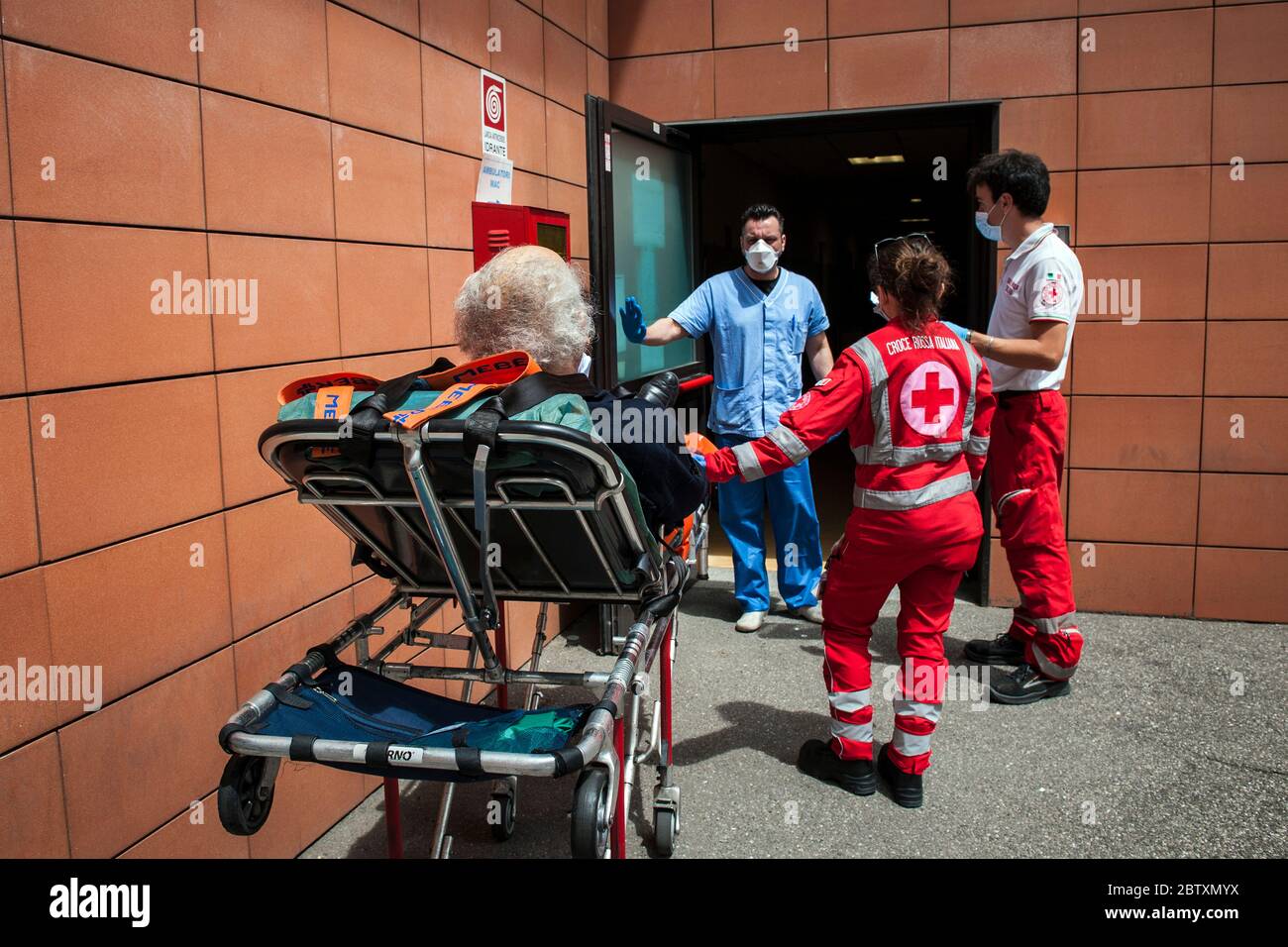 Italy, Pavia, San Matteo hospital, first aid covid Stock Photo - Alamy