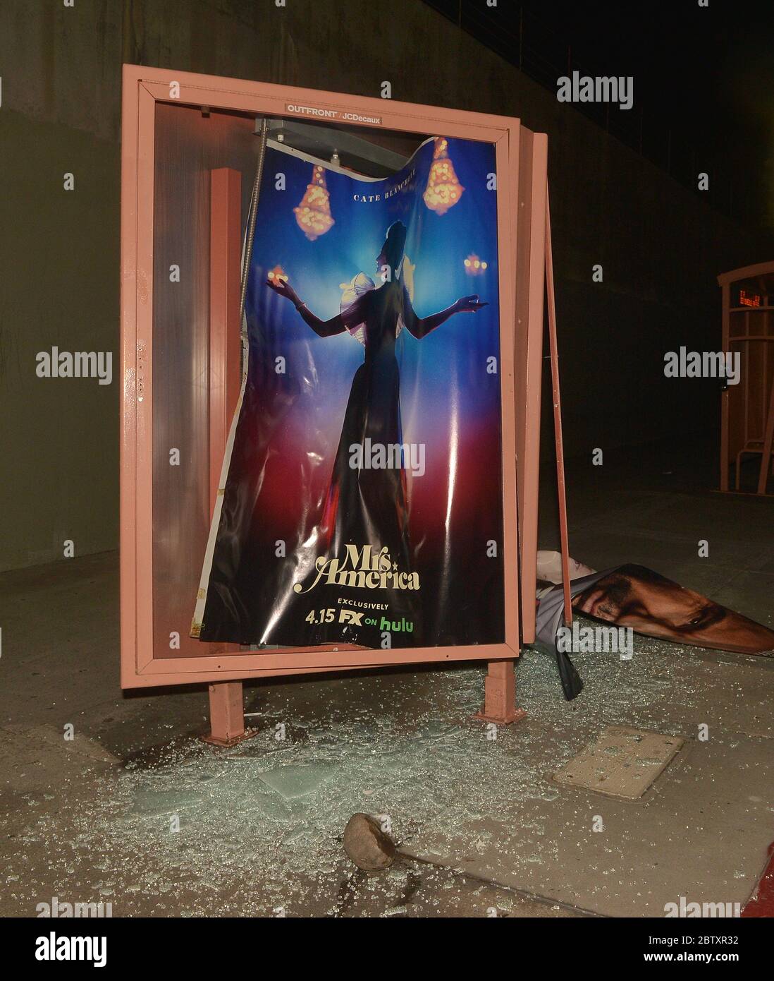 Shattered Glass Movie Poster