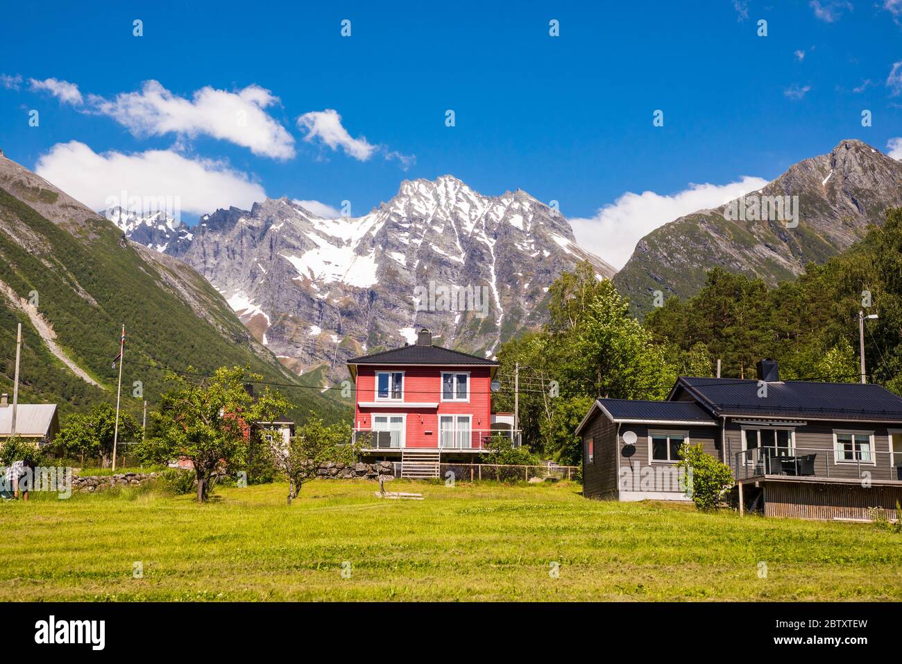 Standaldalen Valley in the Sunnmore Alps, More og Romsdal, Norway Stock ...