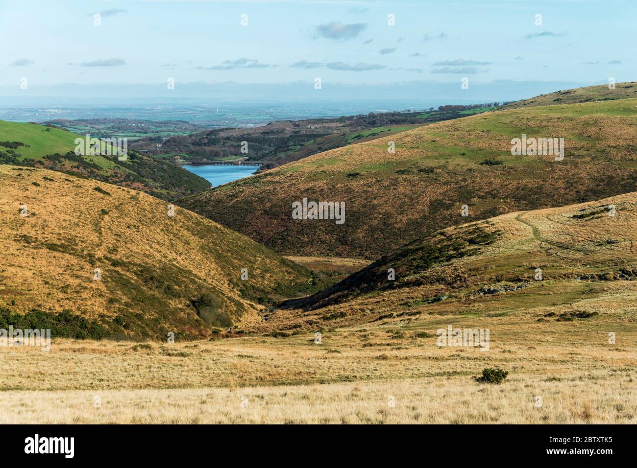 The hill contours formed by Vellake Brook and the West Okement River ...