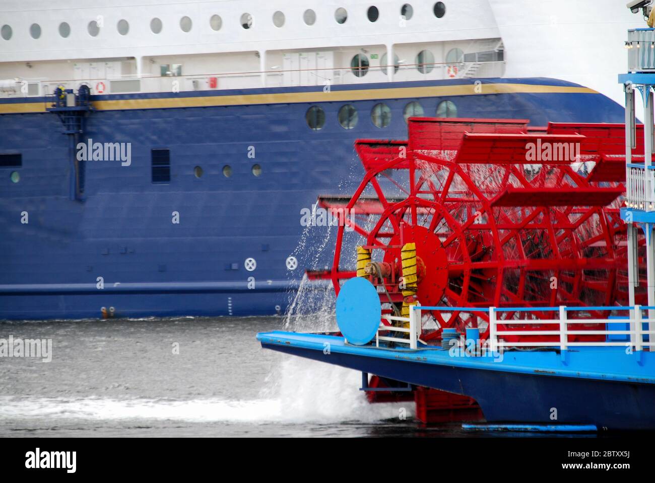 Detail of a paddle steamer Stock Photo - Alamy