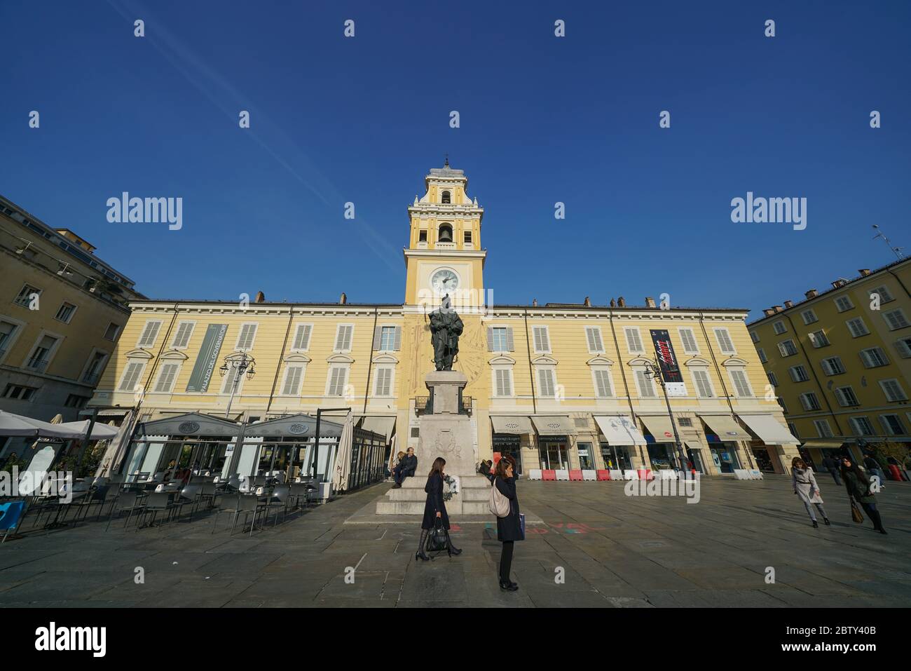 Monuments in parma hi-res stock photography and images - Alamy