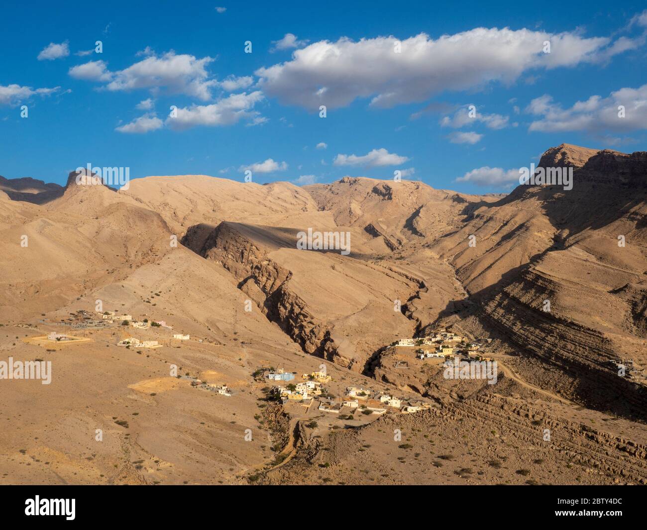 Small village in the bottom of Wadi Bani Khalid, Sultanate of Oman ...