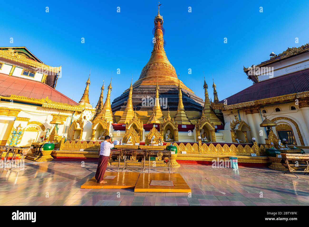 Mawlamyine buildings hi-res stock photography and images - Alamy