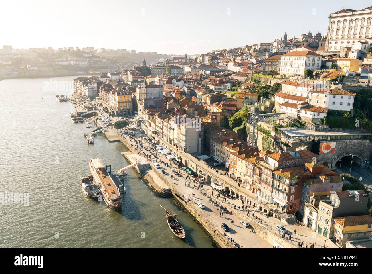 The Douro riverfront district of Ribeira at sunset, UNESCO World ...