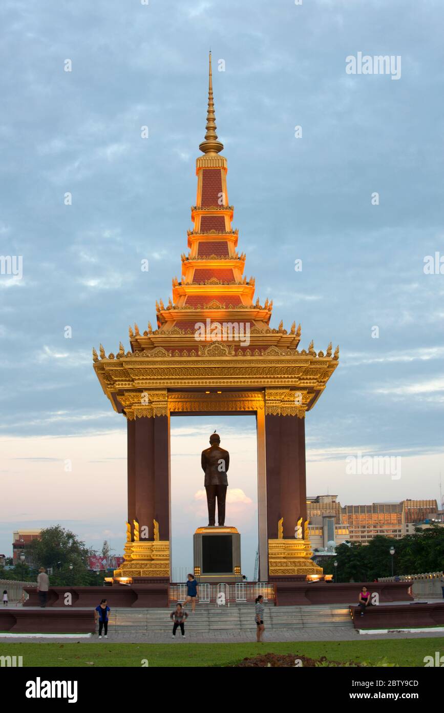 Statue of King Norodom Sihanouk in Phnom Penh, capital city of Cambodia ...