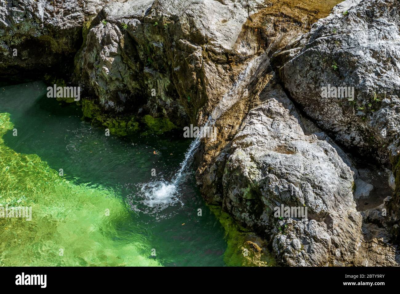 Flow cool waterfall flows hi-res stock photography and images - Alamy