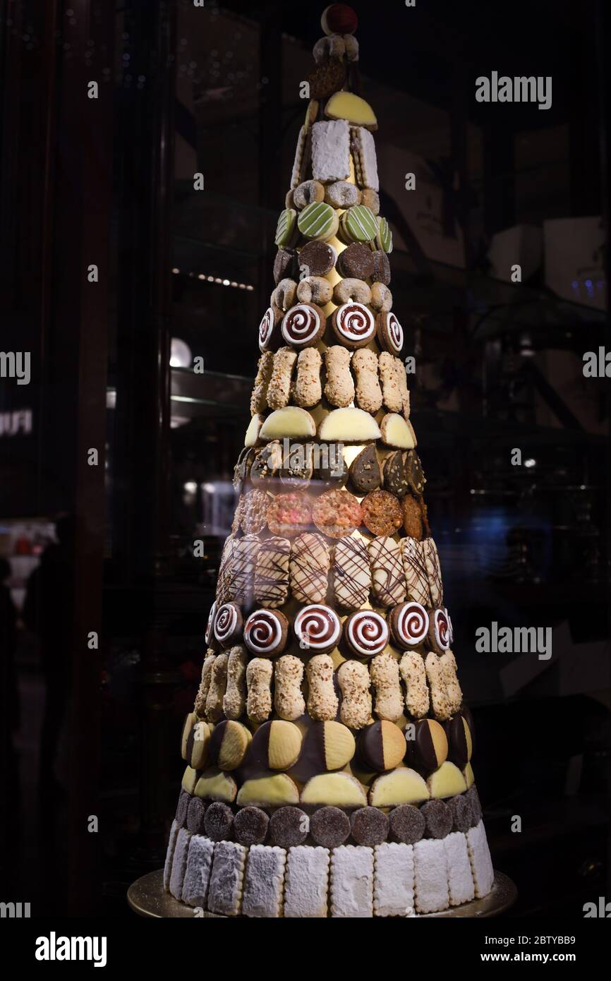 Christmas market sweets vienna hi-res stock photography and images - Alamy