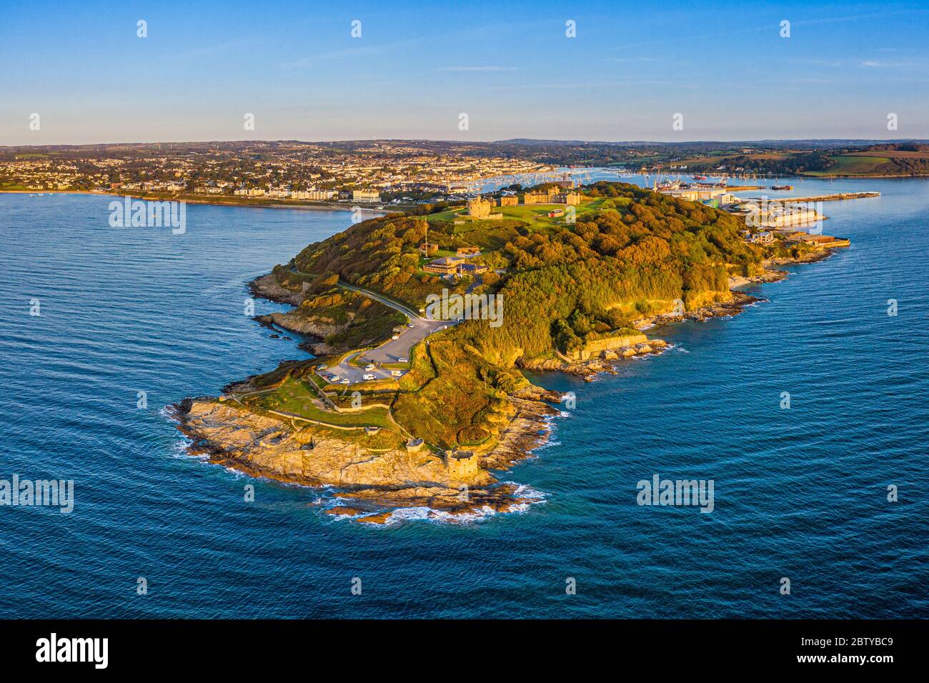 Pendennis castle cornwall historic hi-res stock photography and images ...