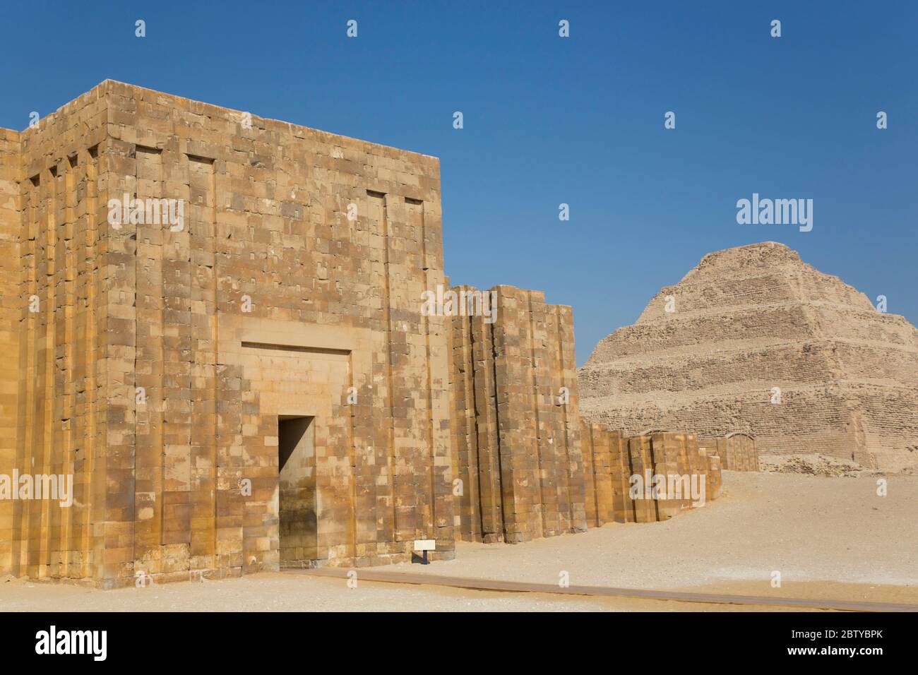 Entrance and Outer Wall, Step Pyramid Complex, UNESCO World Heritage ...