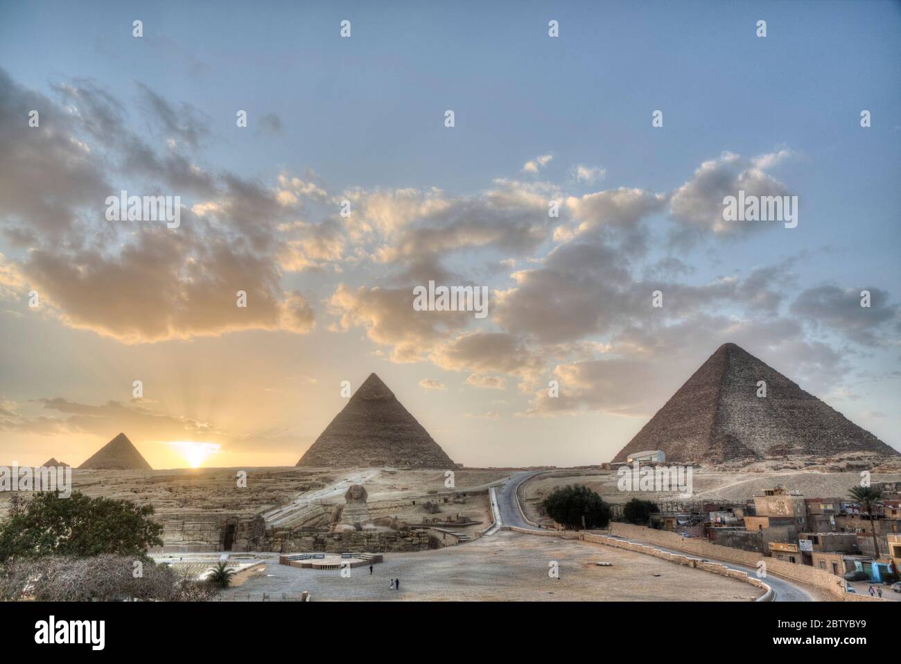 Sunset, Great Pyramids of Giza, UNESCO World Heritage Site, Giza, Egypt ...