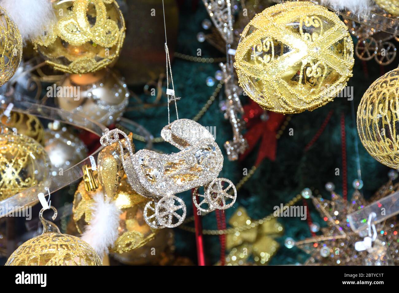 Christmas decorations on the market in Vienna. For sale on Christmas ...